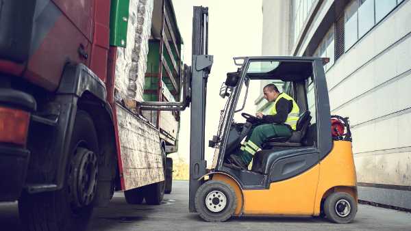 Auto’s en auto-onderdelen importeren | KVK